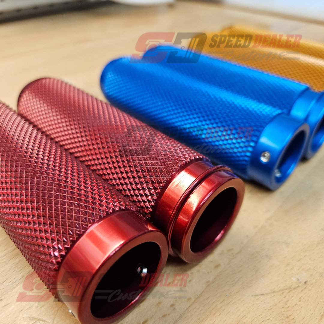 Speed Dealer Customs 1" Throttle by Wire Anodized Grips for Harley Dav ...